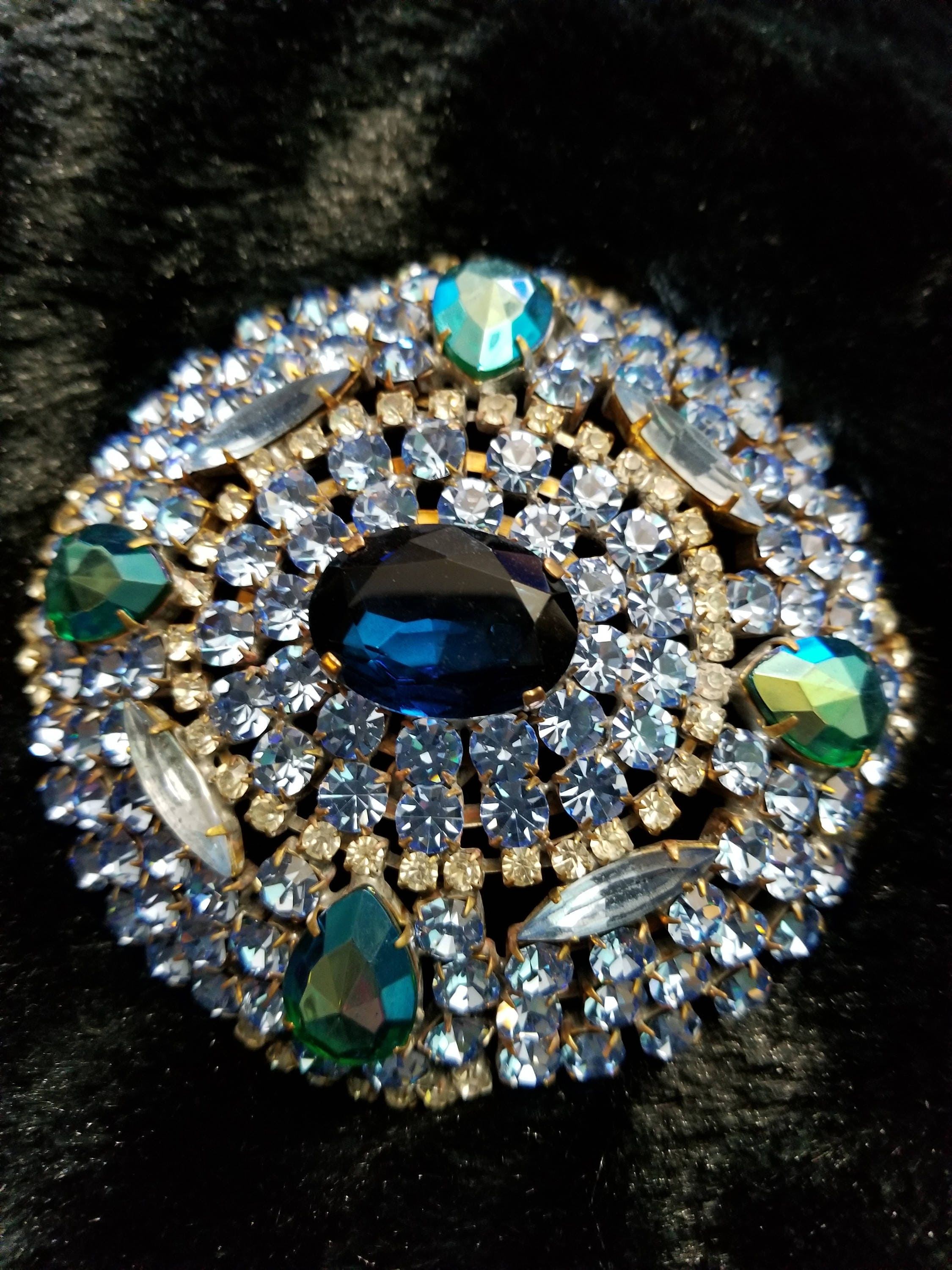 Vintage Pin or Brooch, in Teal and Blue Crystals, Signed - Etsy