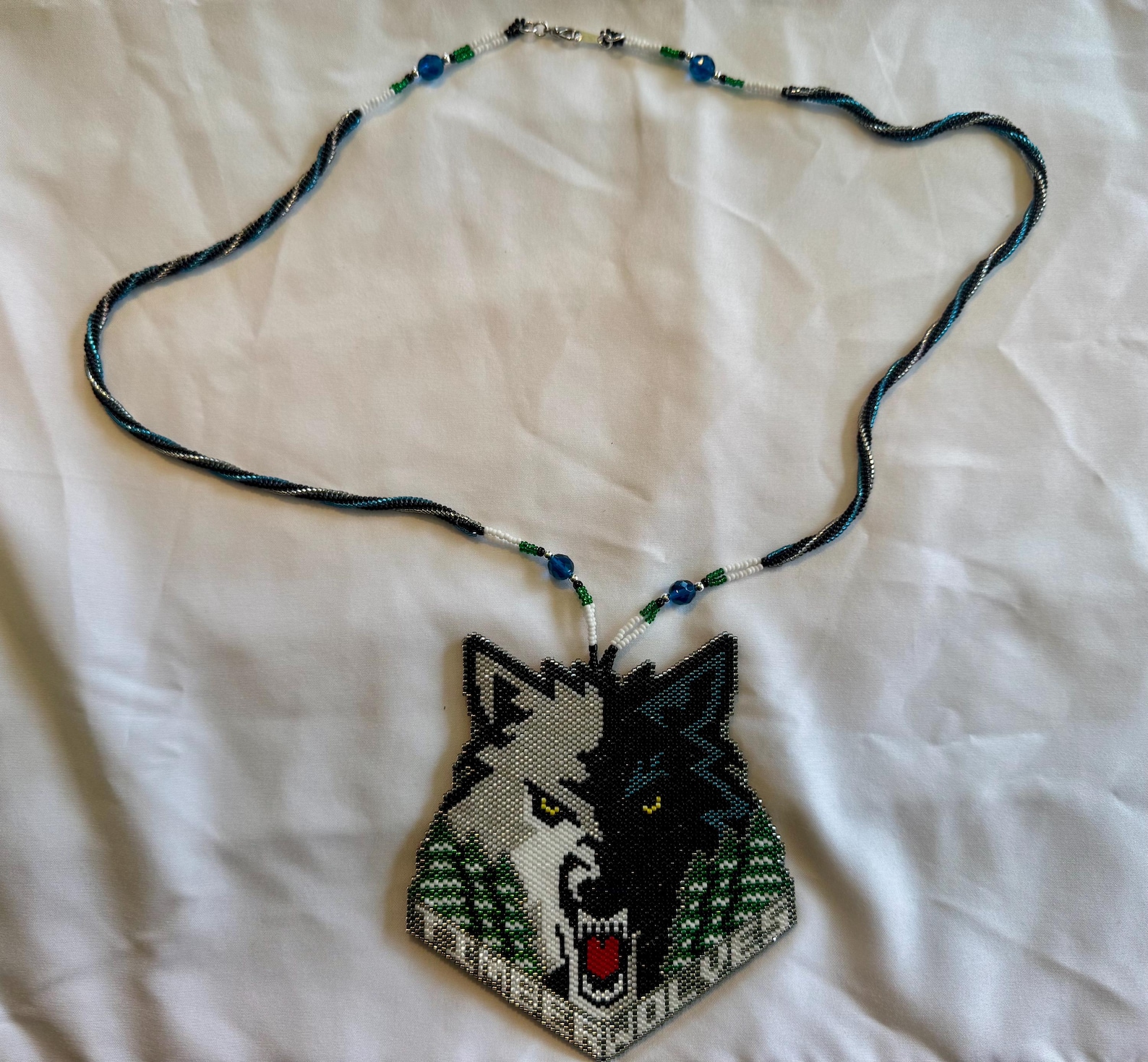 Hand Beaded 2-sided Medallion Native American Made Minnesota ...