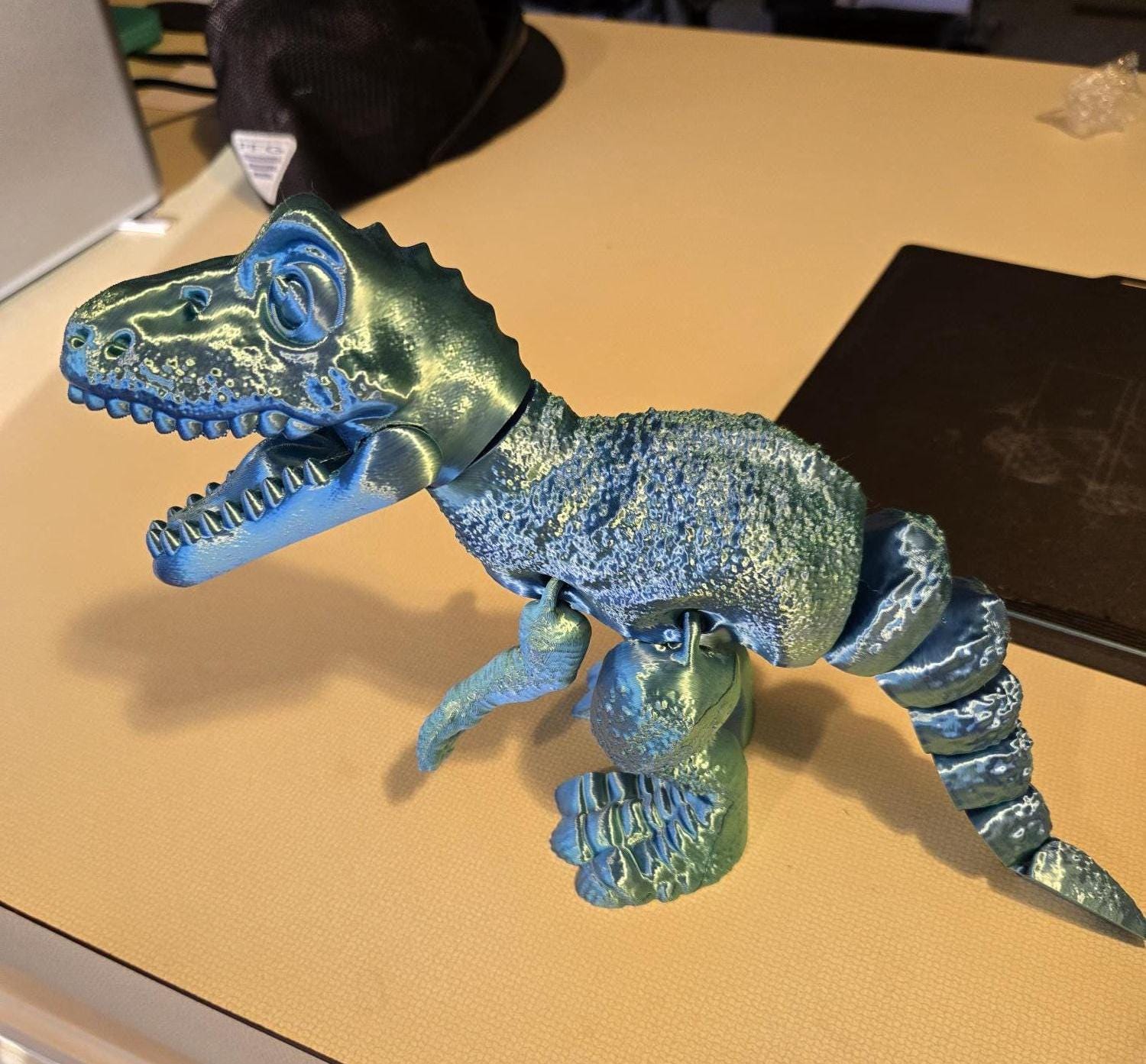 3D Printed Articulated Dinosaur Toy – Custom Colors & Sizes – Movable ...