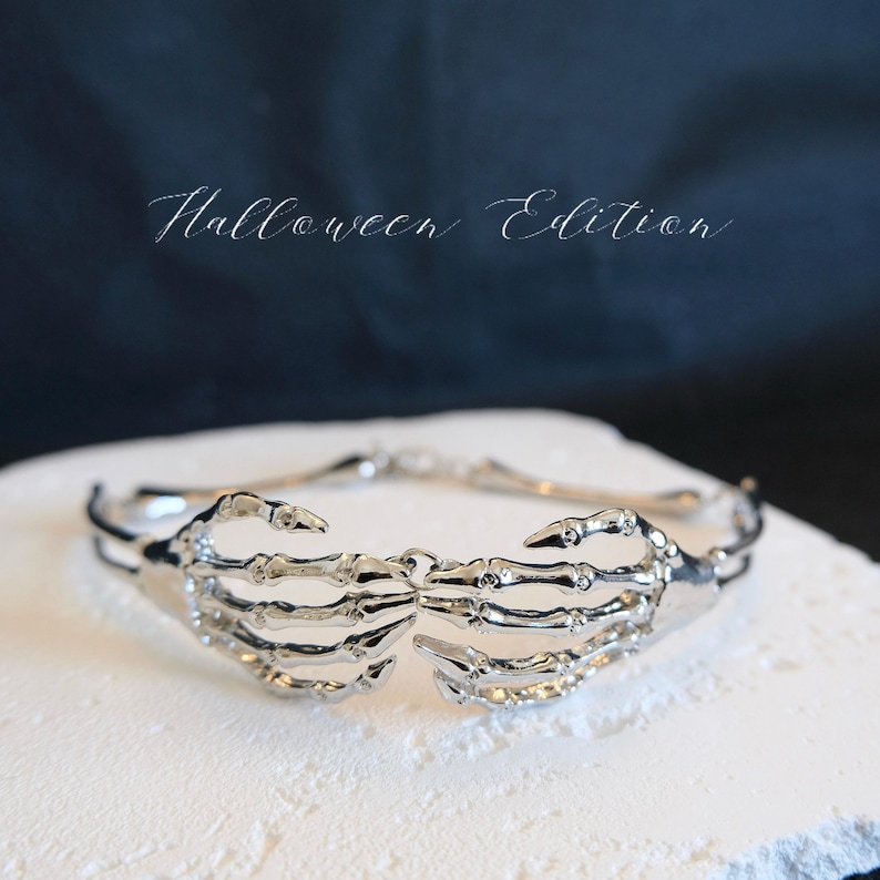Skeleton Hand Choker: Silver Gothic Halloween Necklace - Etsy