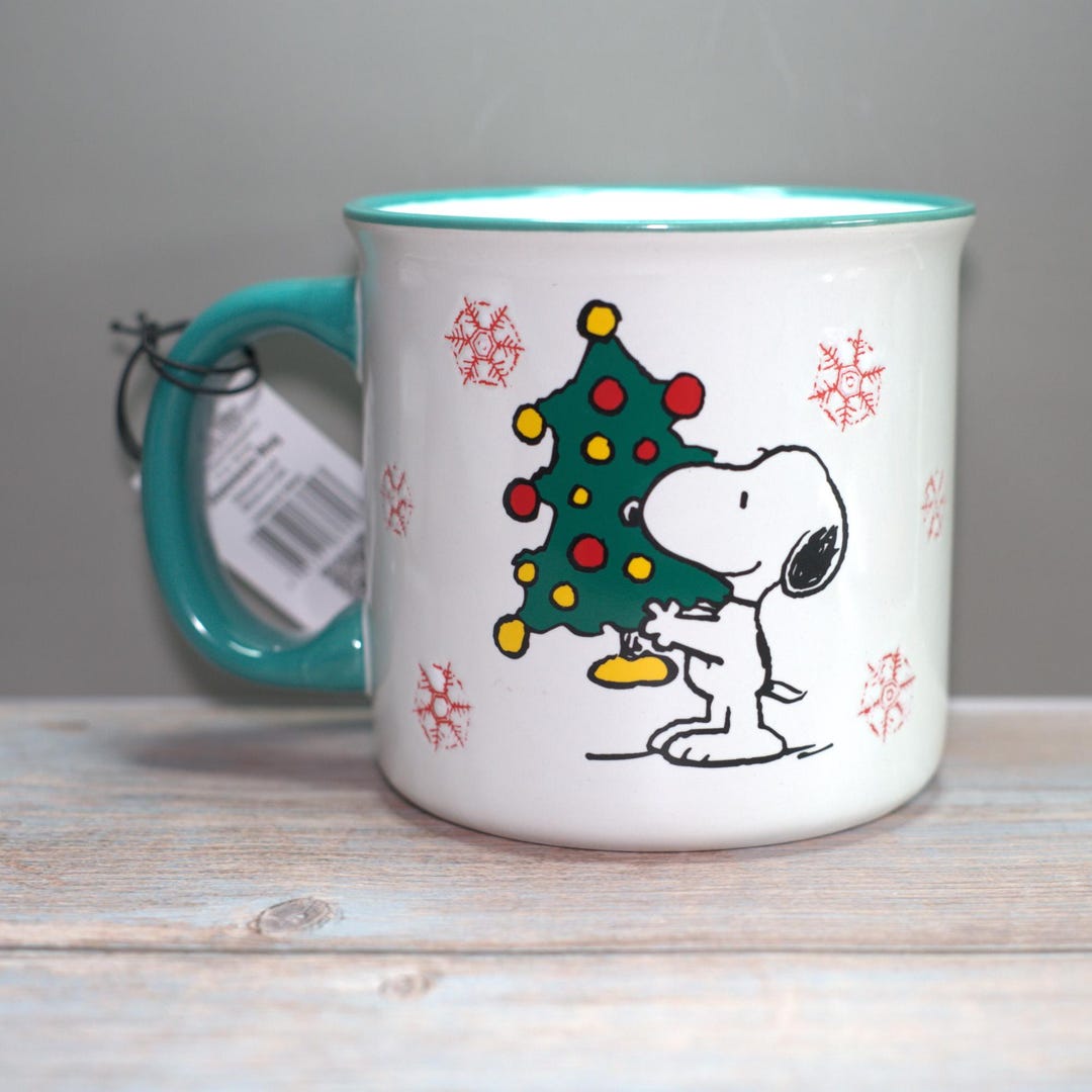 Peanuts Gibson Homewares Happy Holidays Christmas Mug Featuring Snoopy ...