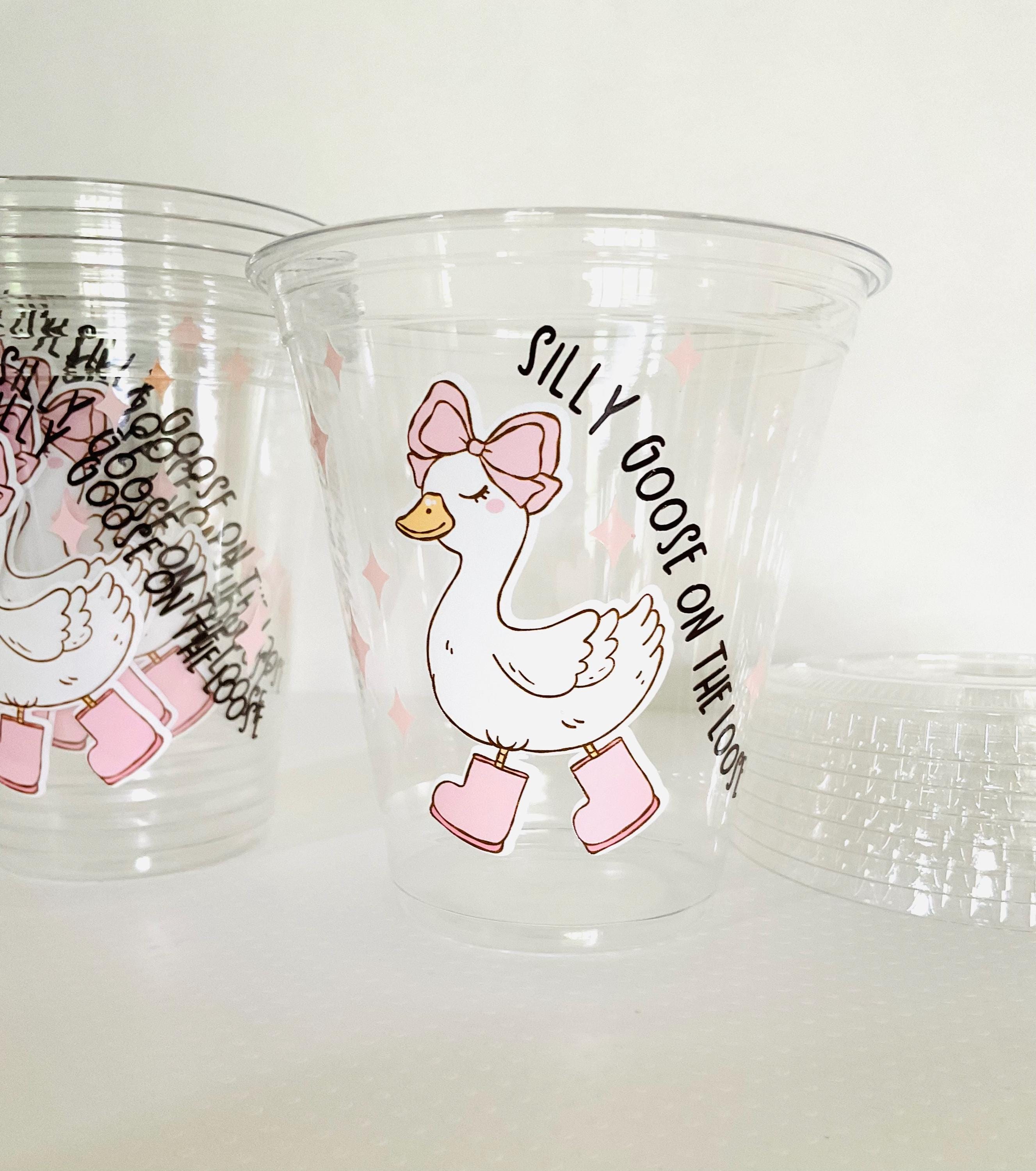 Silly Goose on the Loose Plastic Disposable Drink Party Cups 12 Oz ...