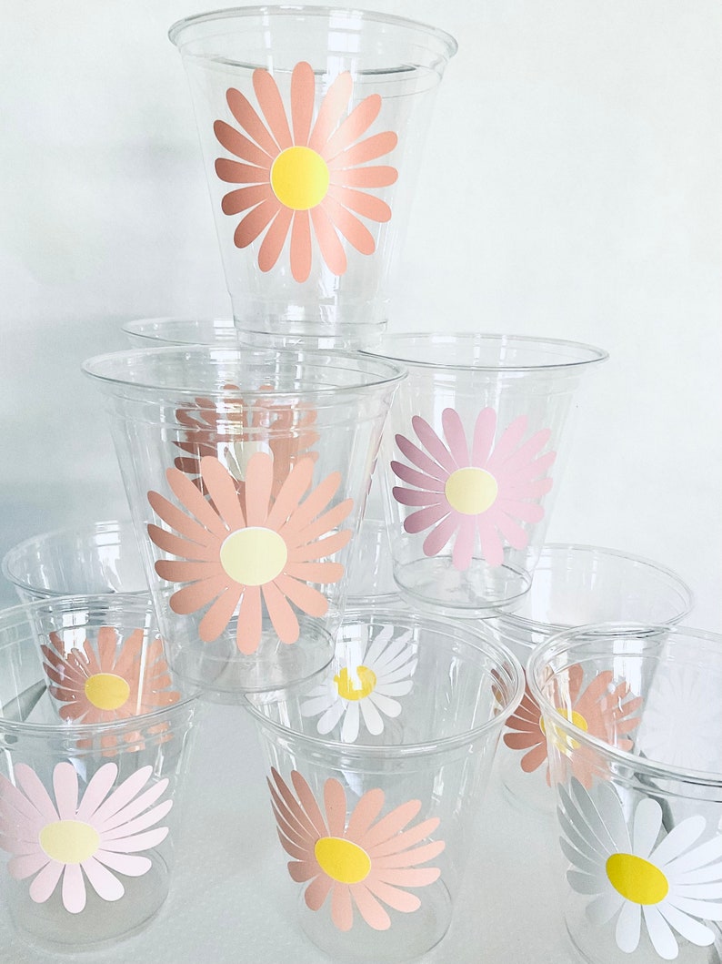 Daisy Plastic Disposable Drink Favor Cups Wildflower Baby Shower Daisy ...