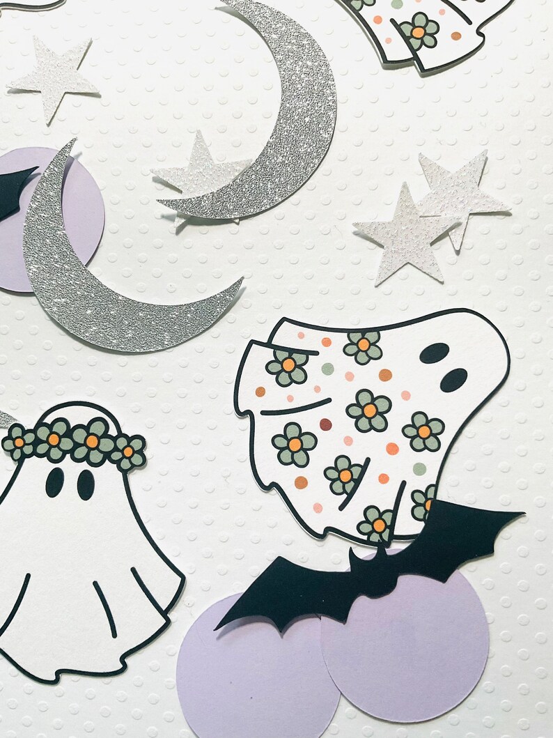Retro Groovy Daisy Floral Ghost Hippie Halloween Party Decoration ...