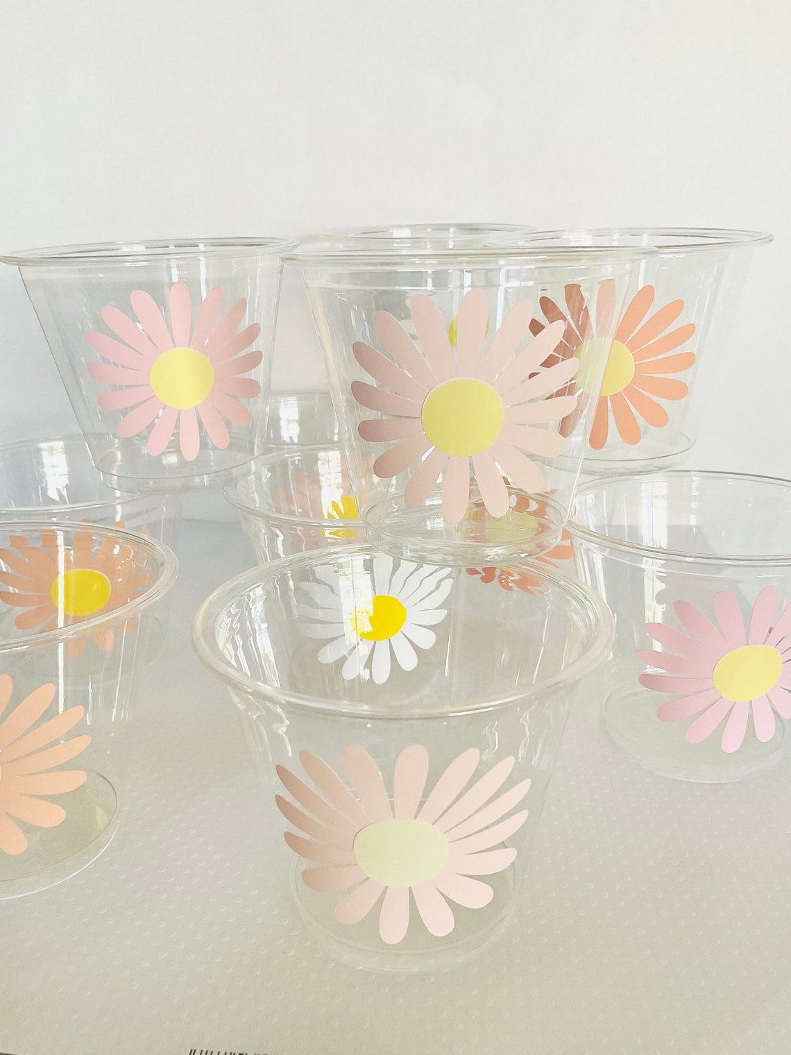 Daisy Wildflower Party Cups 9 Oz Plastic Disposable Wine Drink Favor ...