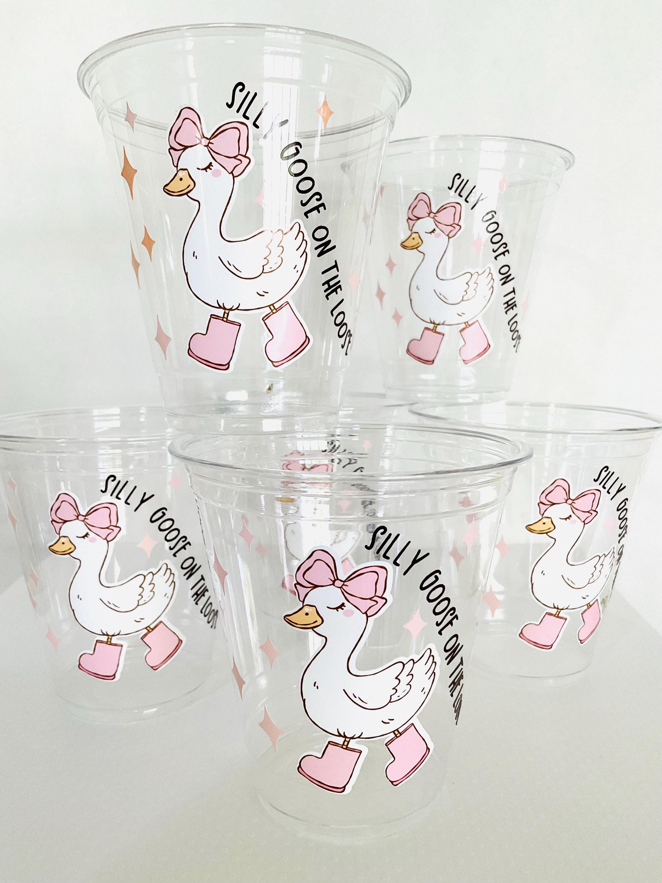 Silly Goose on the Loose Plastic Disposable Drink Party Cups 12 Oz ...