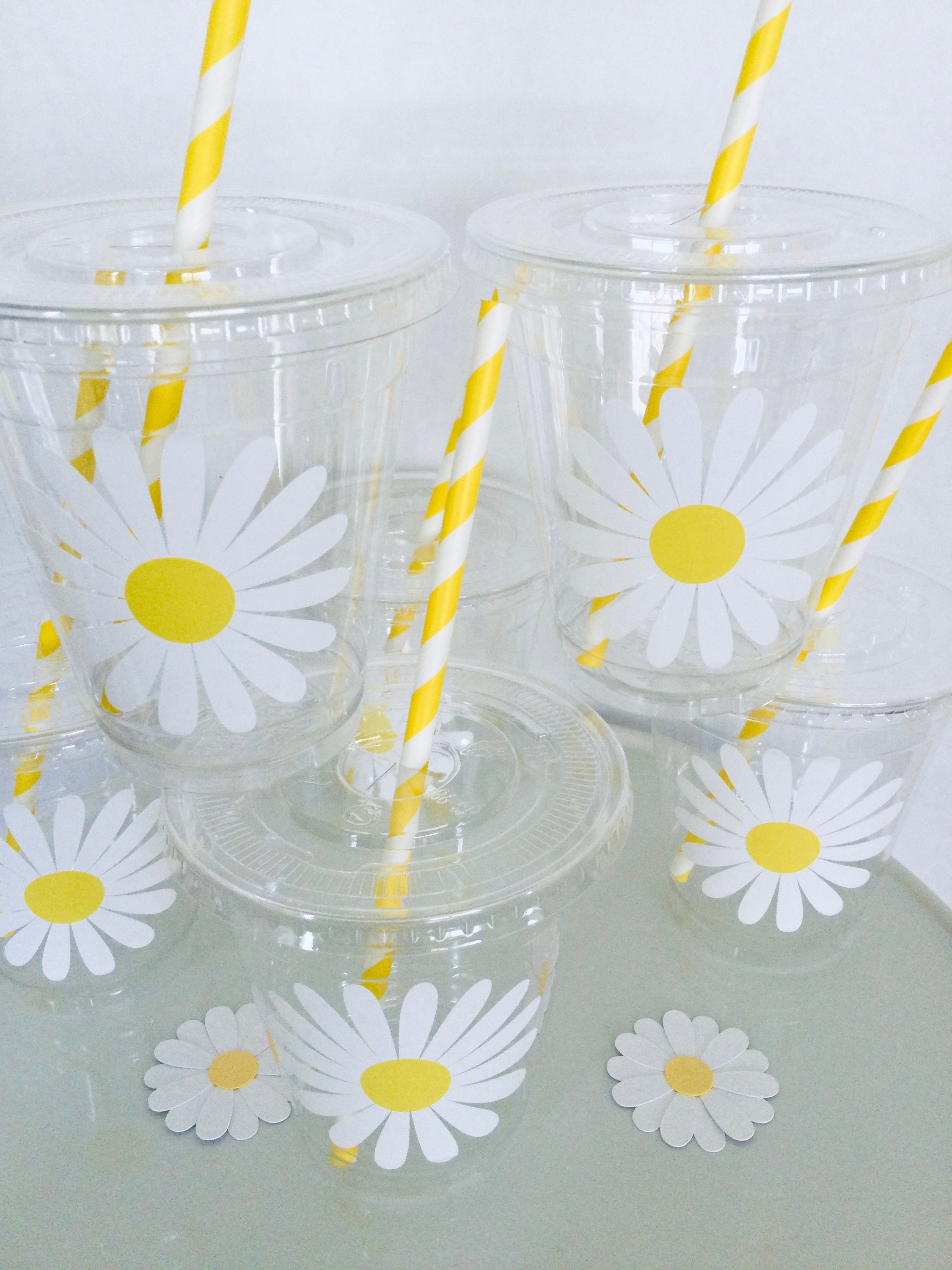 Daisy Plastic Disposable Drink Cups Daisy Wildflower Baby Shower Daisy ...