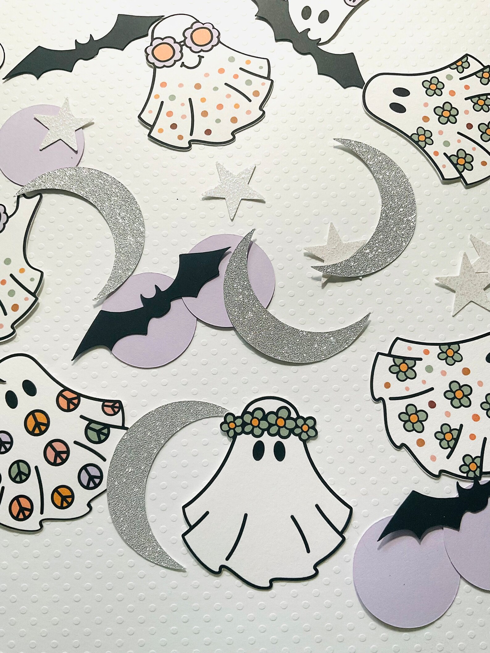 Retro Groovy Daisy Floral Ghost Hippie Halloween Party Decoration ...