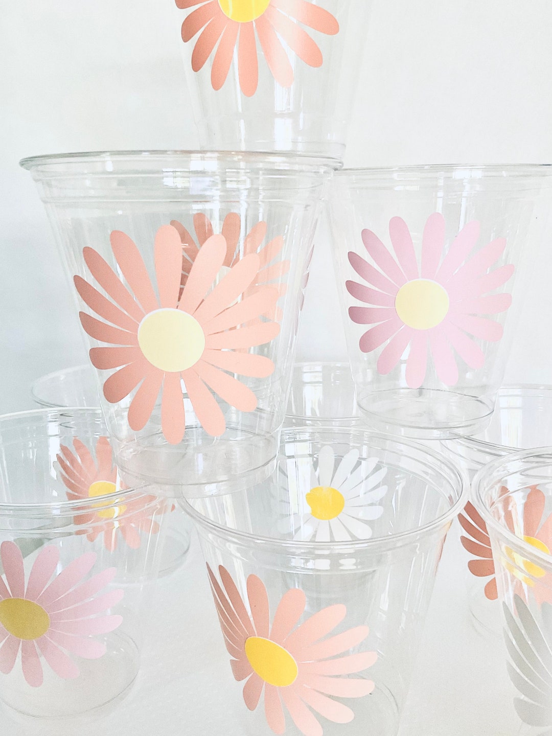 Daisy Plastic Disposable Drink Favor Cups Wildflower Baby Shower Daisy ...