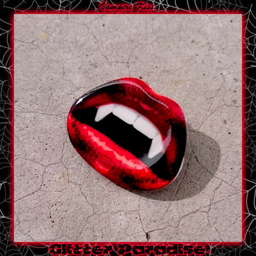 Vampire Kiss - Brooch - Vamp - Gothic - Dark Side - Spooky - Vampire ...