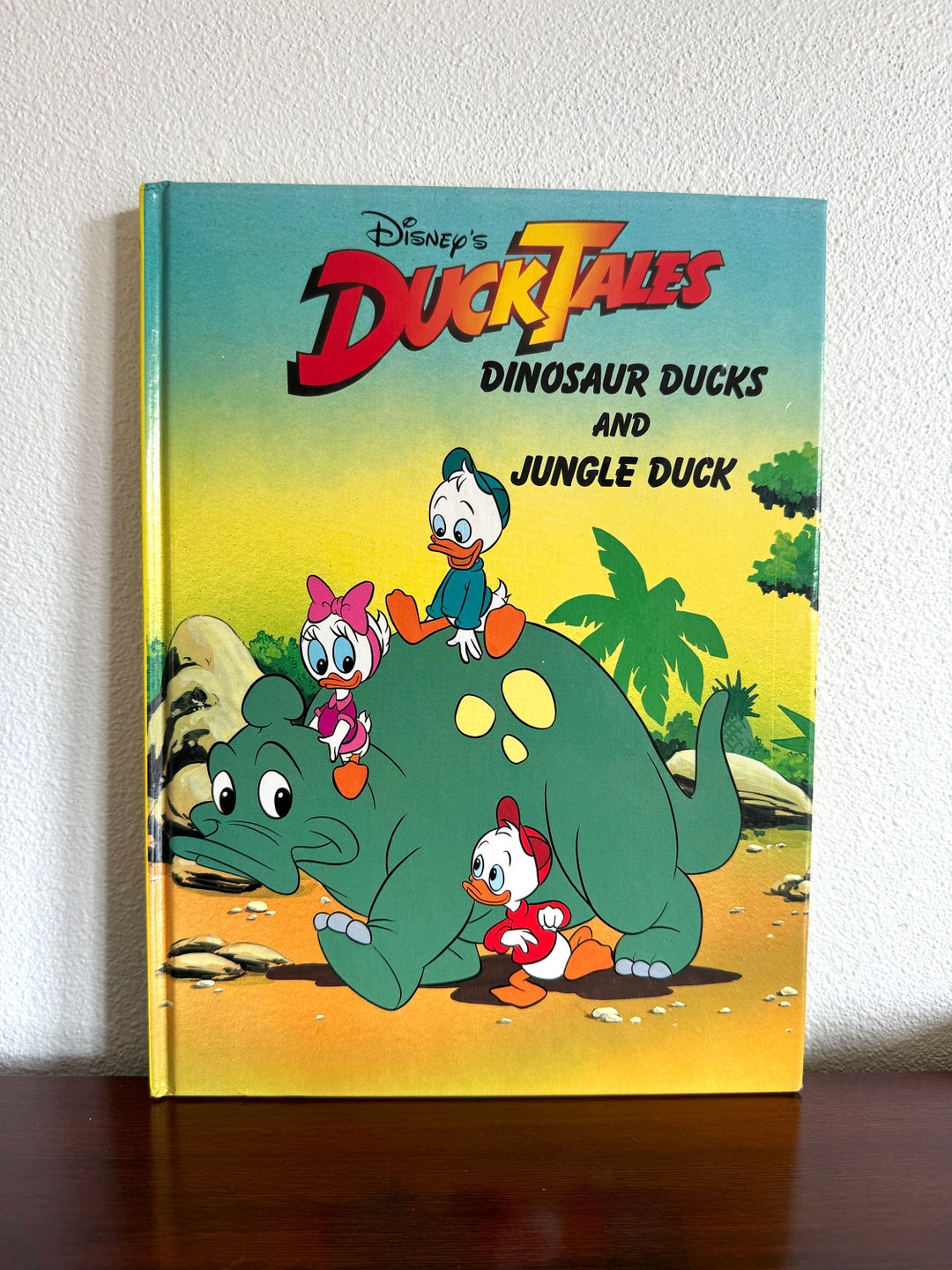 Ducktales Dinosaur Ahead Of Its Second Season, Disney Channel's Moon