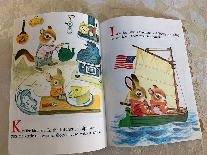 Richar Scarrys Chipmunks ABC a Little Golden Book - Etsy