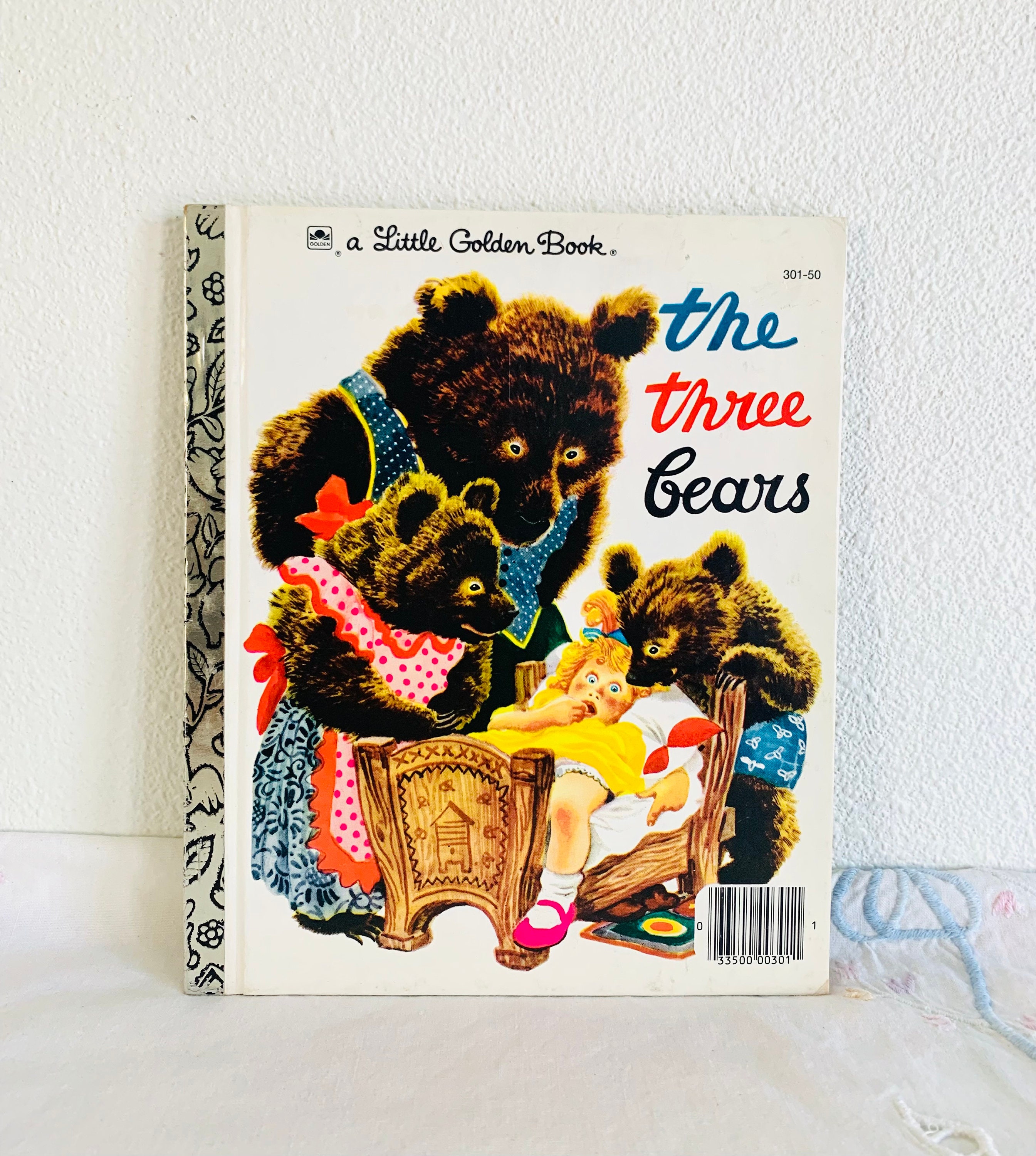 Goldilocks And The Three Bears Golden Book