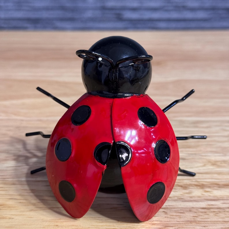 Metal Garden Ladybug Decor, Bumble Bee Yard Decoration, Spring Garden ...