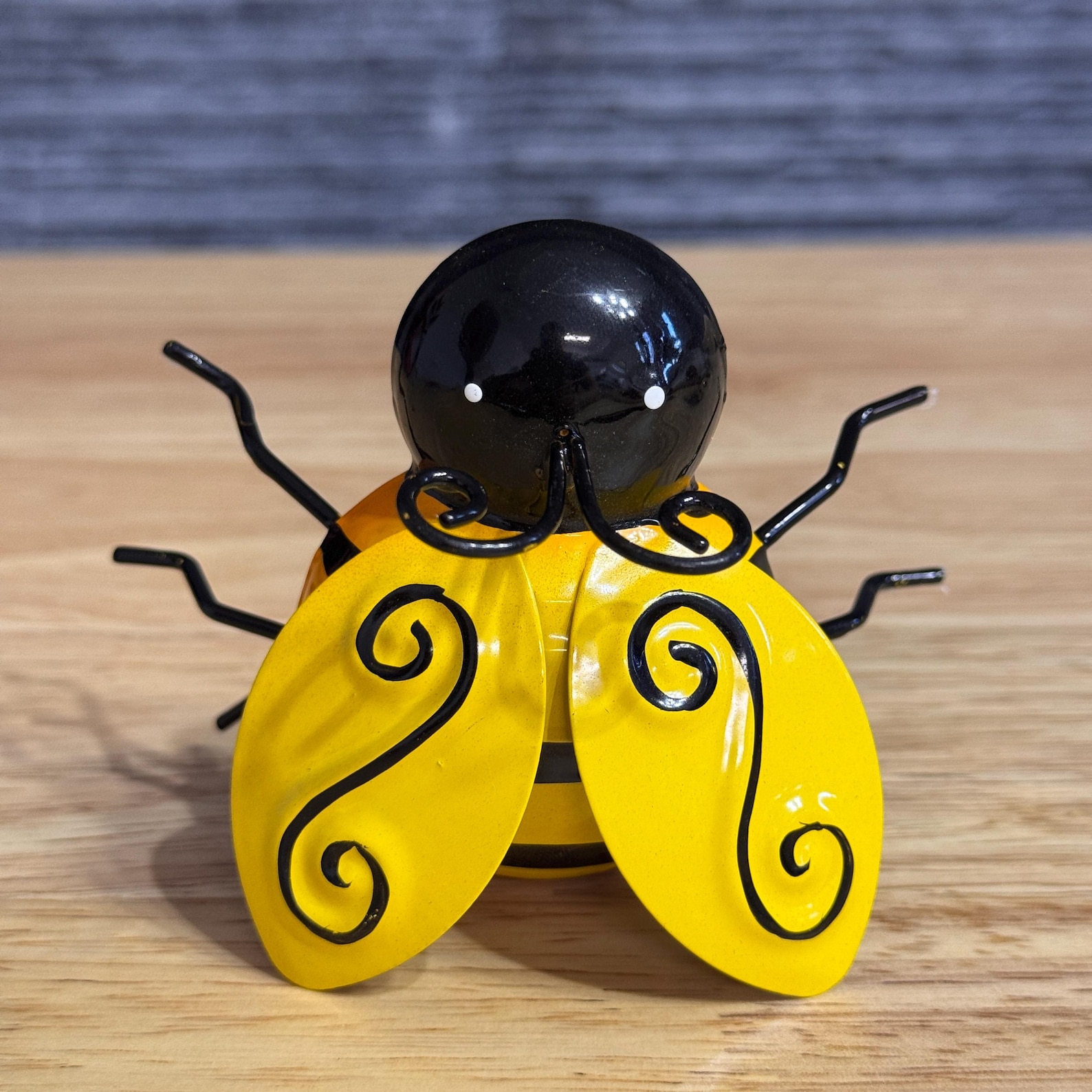 Metal Garden Ladybug Decor, Bumble Bee Yard Decoration, Spring Garden ...
