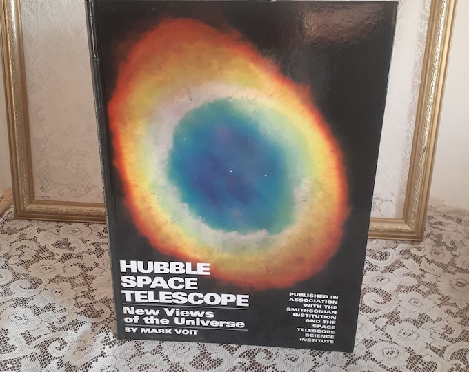 Hubble Space Telescope New Views of the Universe by Mark Voit, Vintage ...