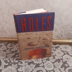 Holes by Louis Sachar, Vintage 1992 First Edition and 18th Printing ...
