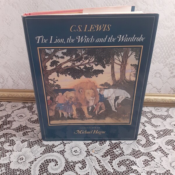 The Lion the Witch and the Wardrobe Vintage Book - Etsy