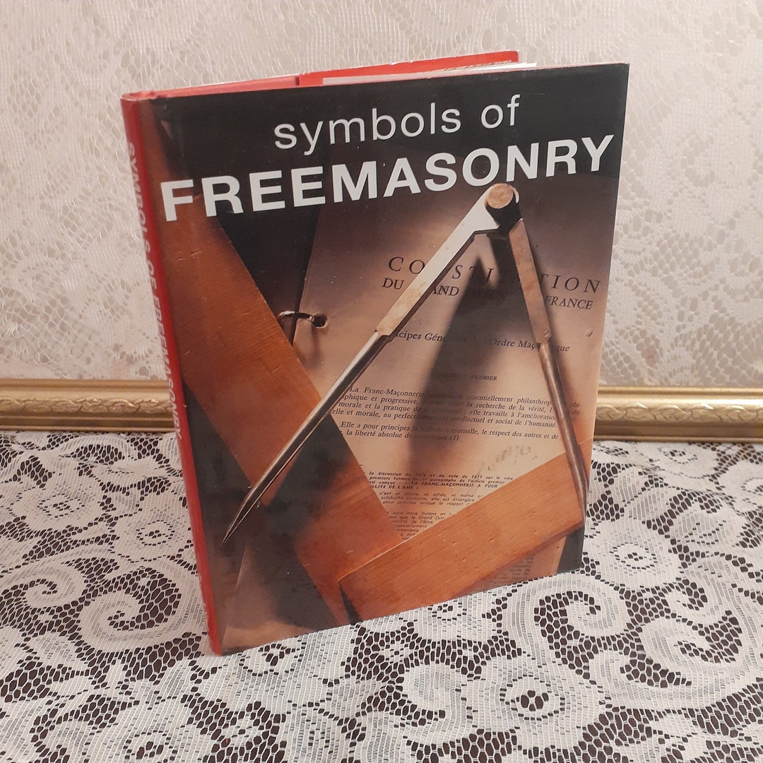 Symbols of Freemasonry Book by Daniel Beresniak - 2000 Hardcover ...