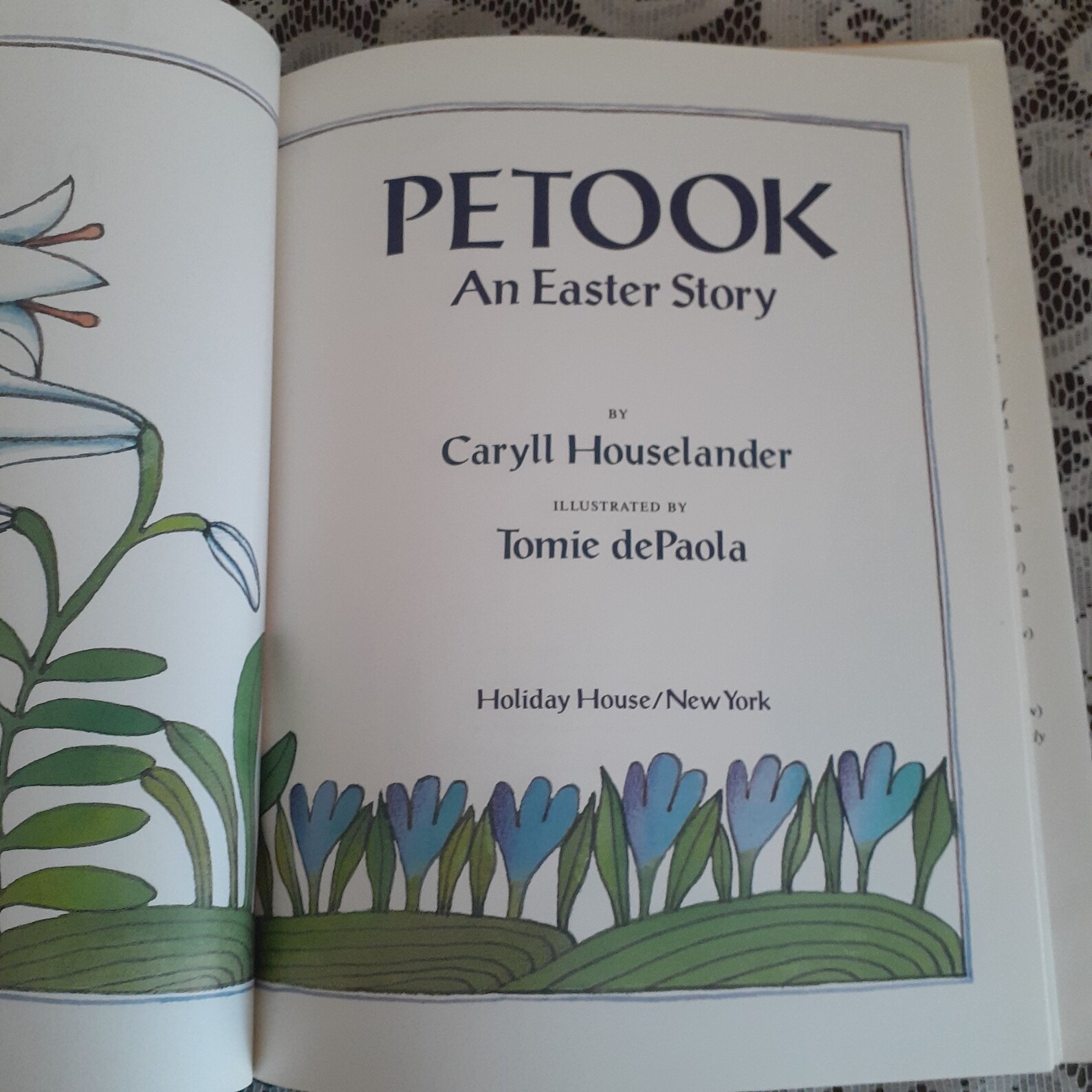 Vintage 1988 Petook Easter Story Book: Caryll Houselander, Tomie ...