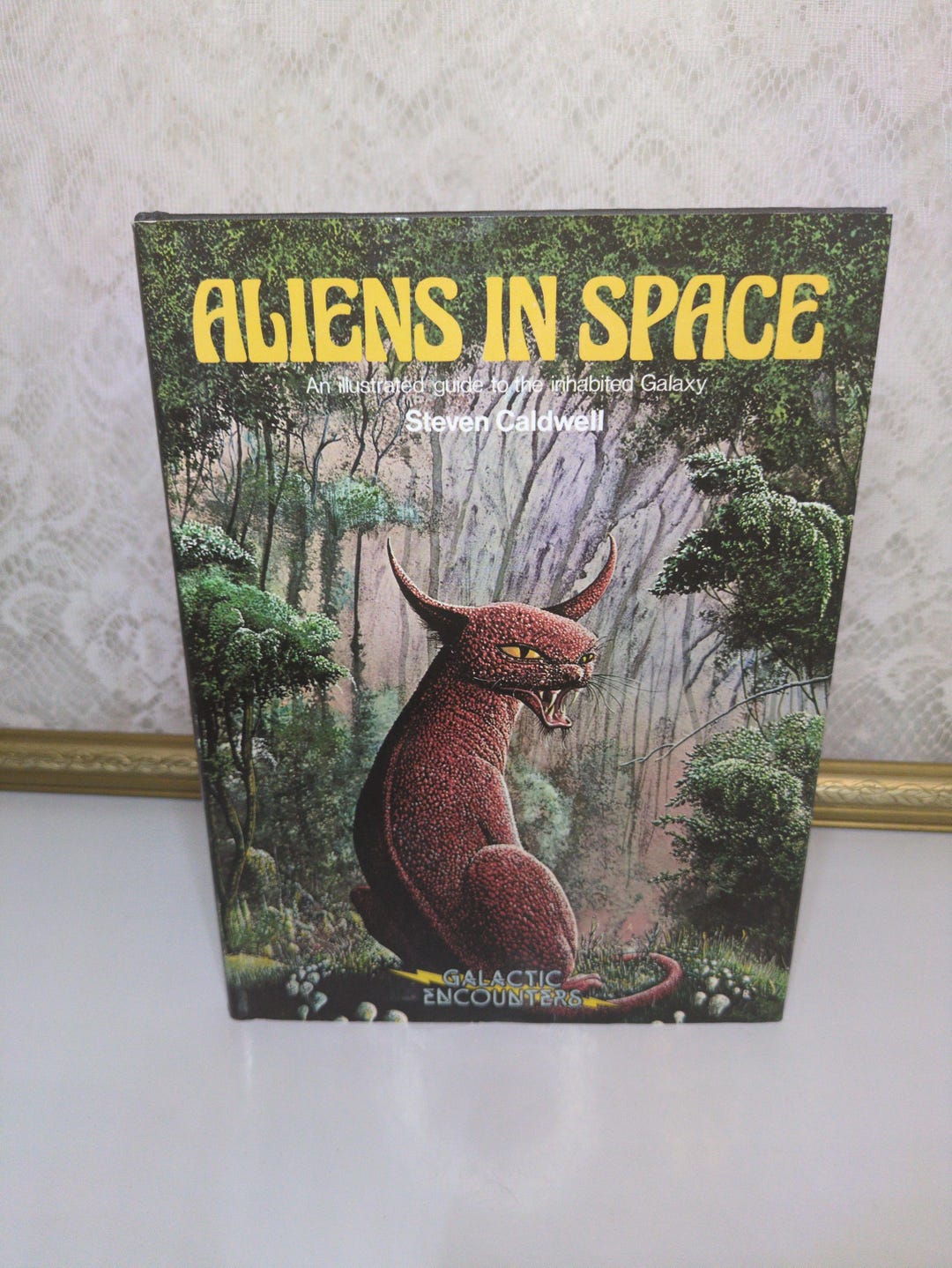 Sci‑fi Art Book, Aliens in Space Illustrated Guide, Steven Caldwell ...