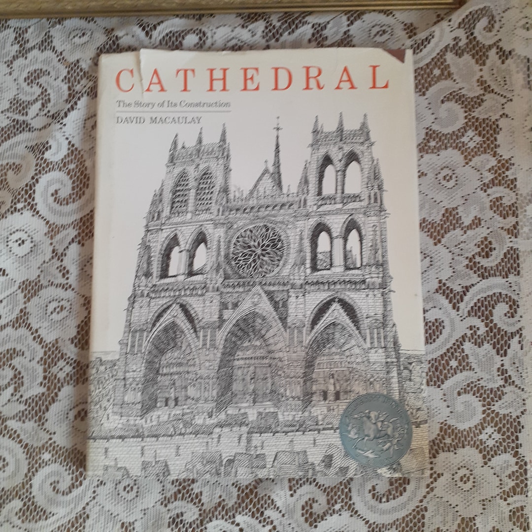 Cathedral: the Story of Its Construction by David Macaulay, Vintage ...