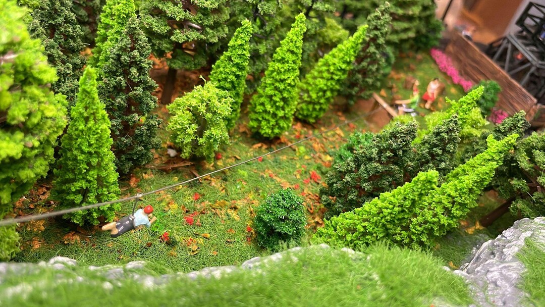 Distinctive HO Scale Dioramas With Authentic Waterfalls, Illuminated ...