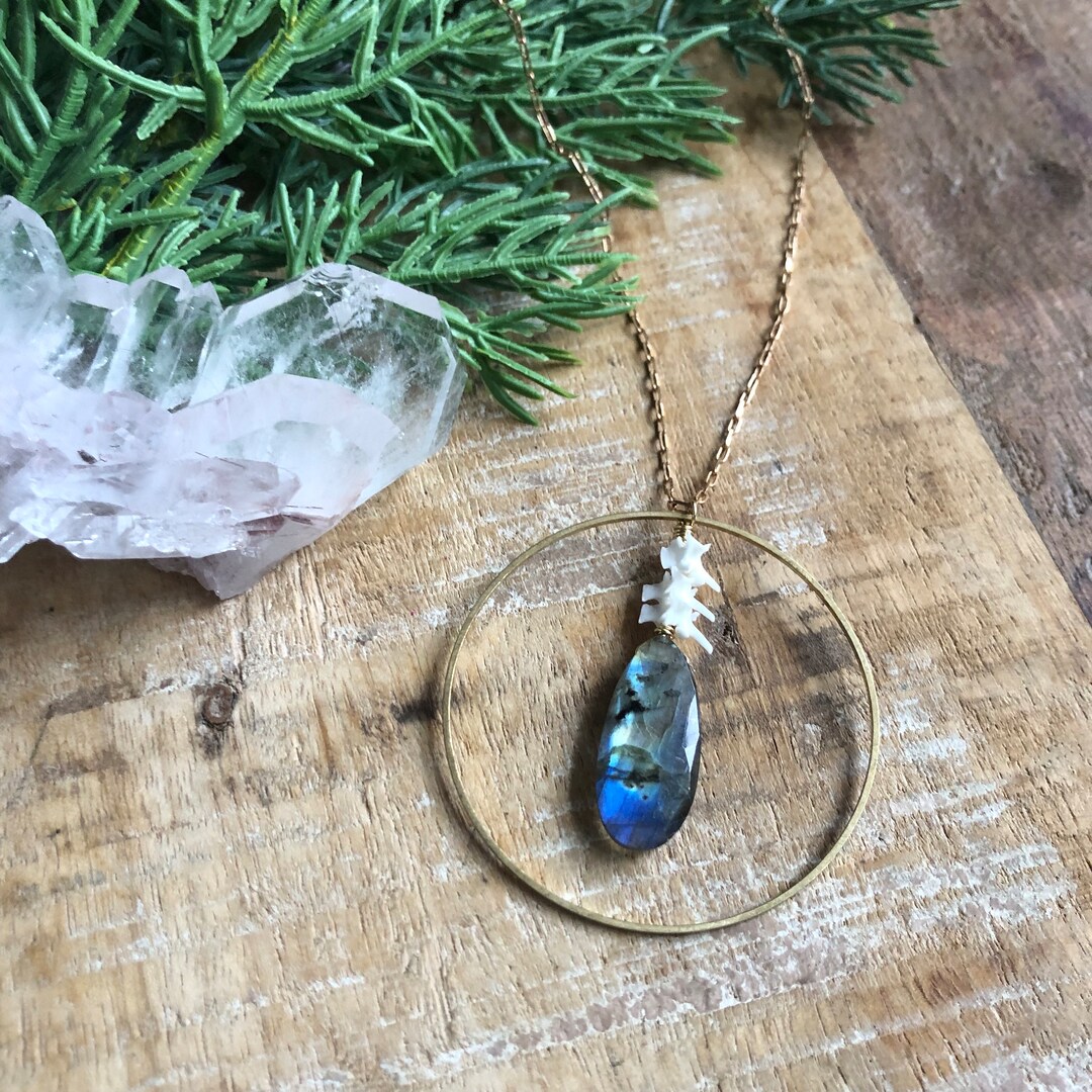 Labradorite and Snake Vertebrae Layering Necklace - Etsy