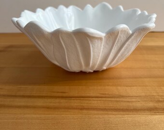 Vintage Milk Glass Indiana Glass Lily Pons Daisy 7" Bowl - Etsy