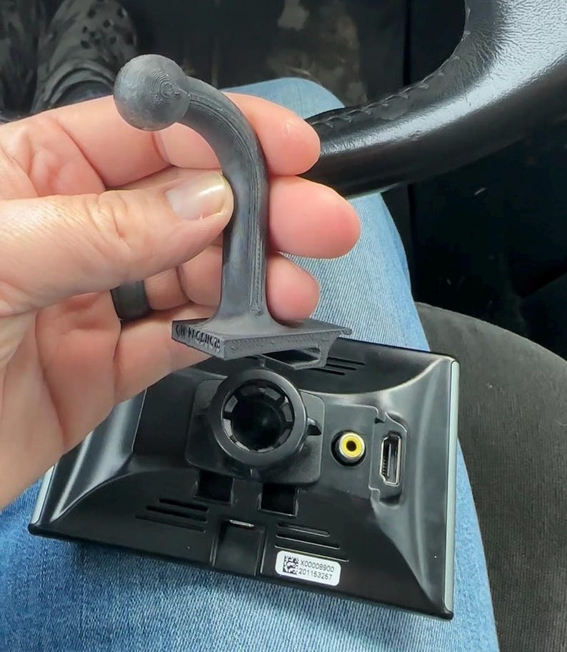 99-07 Silverado Edge CTS2, CTS3 or SCT X4 Dash Bezel Monitor Mount ...