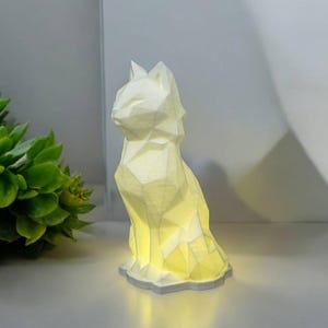 Low Poly Cat LED Lamp – Stylish 3d-printed Table Light With Remote ...