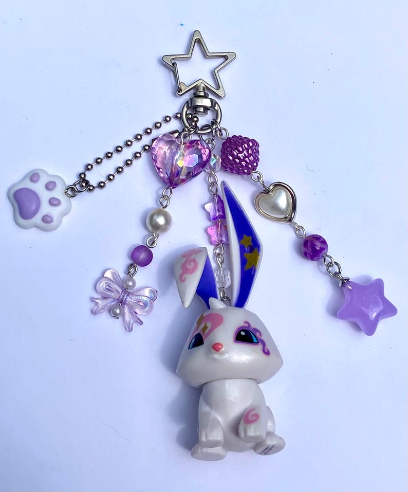 Wildworks Animal Jam Bunny Keychain- Eternal Glamdaisy- Animal Jam Gem ...