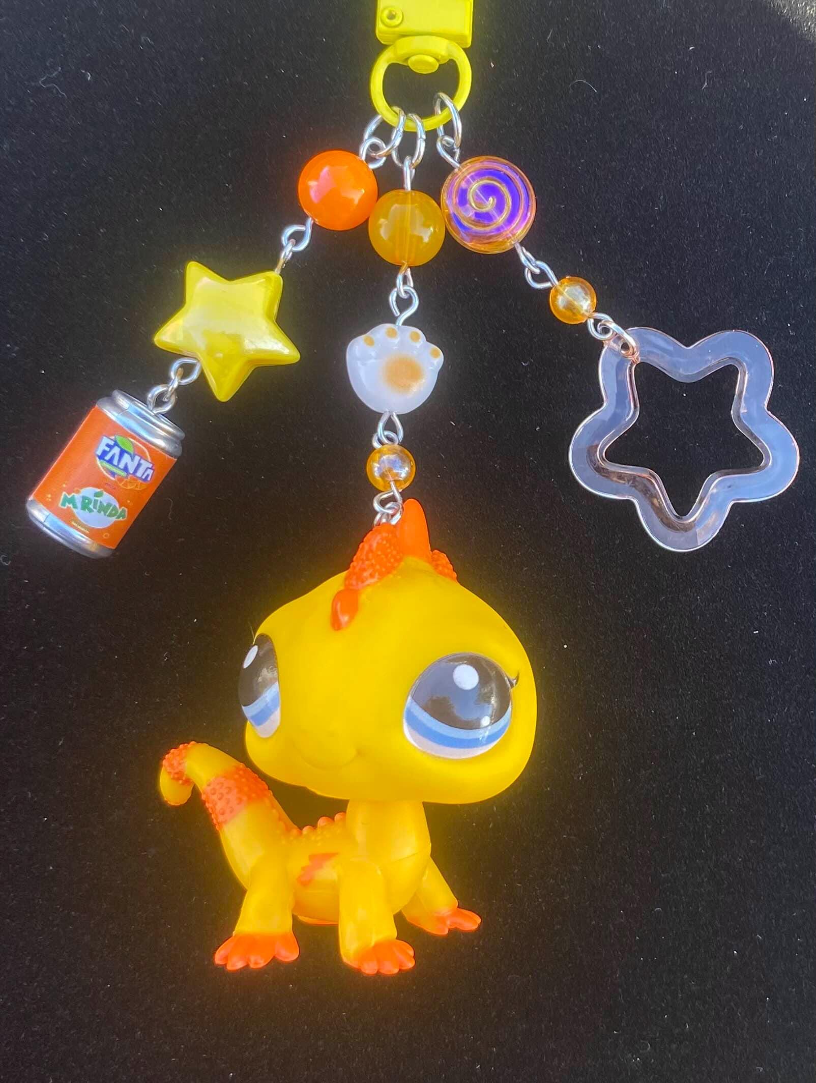 LPS Gen 7 Littlest Pet Shop Beaded Keychain Yellow Lizard Cute Keychain ...