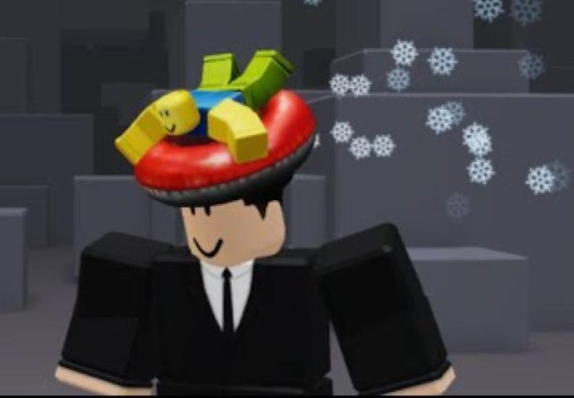 Roblox DLC Classic Noob Snow Tube Limited Edition *DIGITAL Code ...