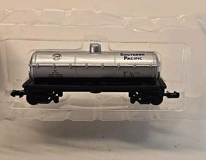 Southern Pacific Tank Car With Original Box - Classic Model Train ...