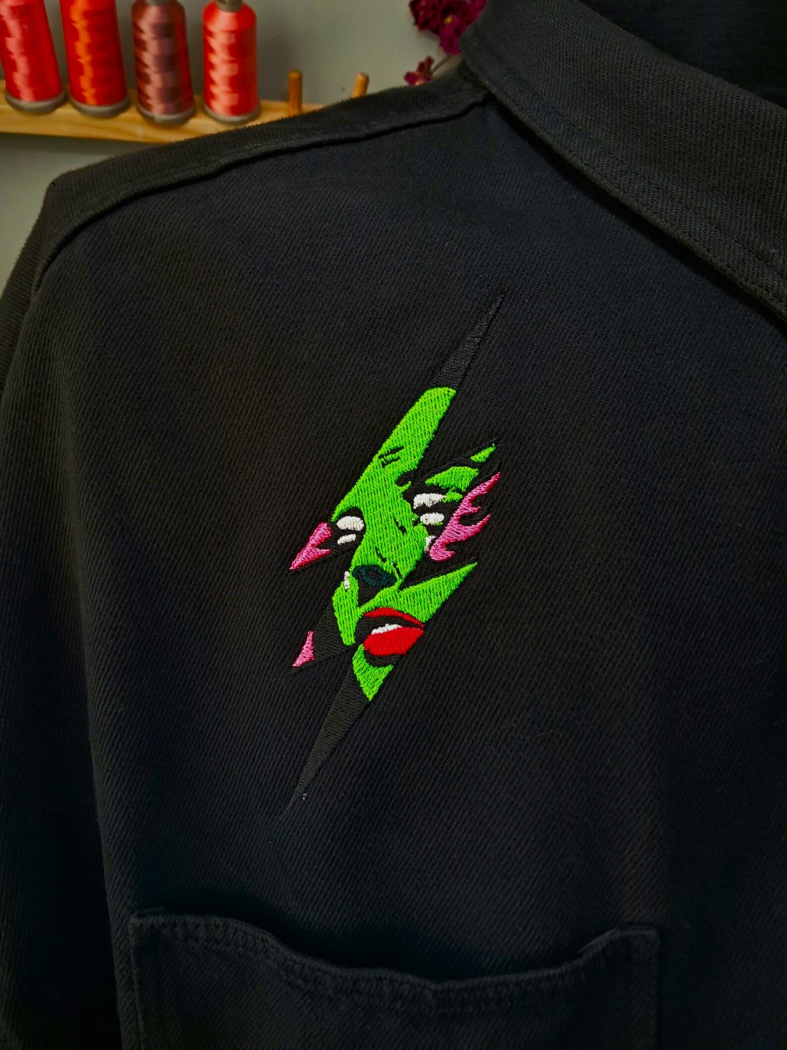 Lightning Bolt Face Digital Embroidery File - Etsy