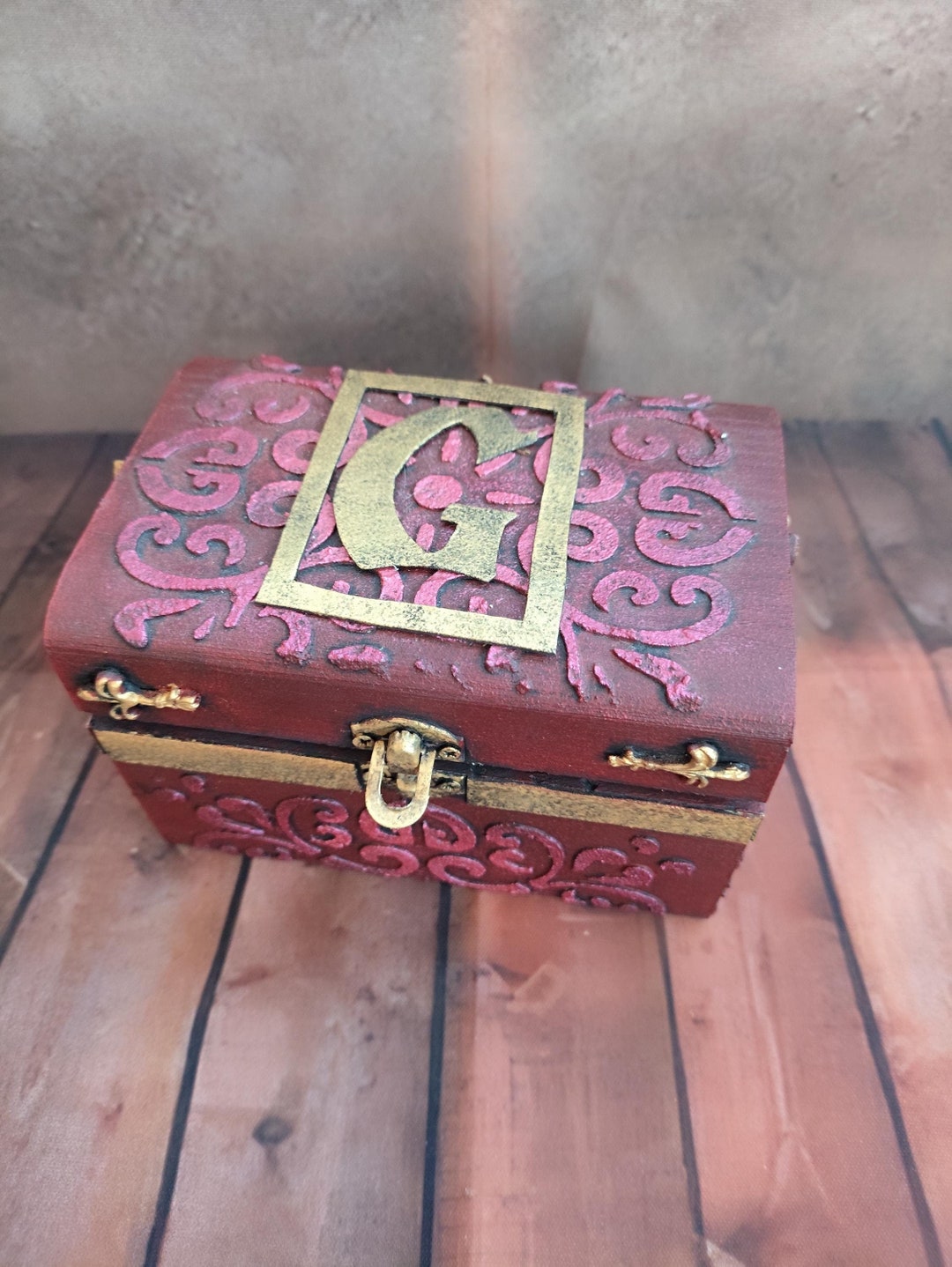 Gryffindor Wooden Chest / Harry Potter Handmade Gifts / Hogwarts Houses ...