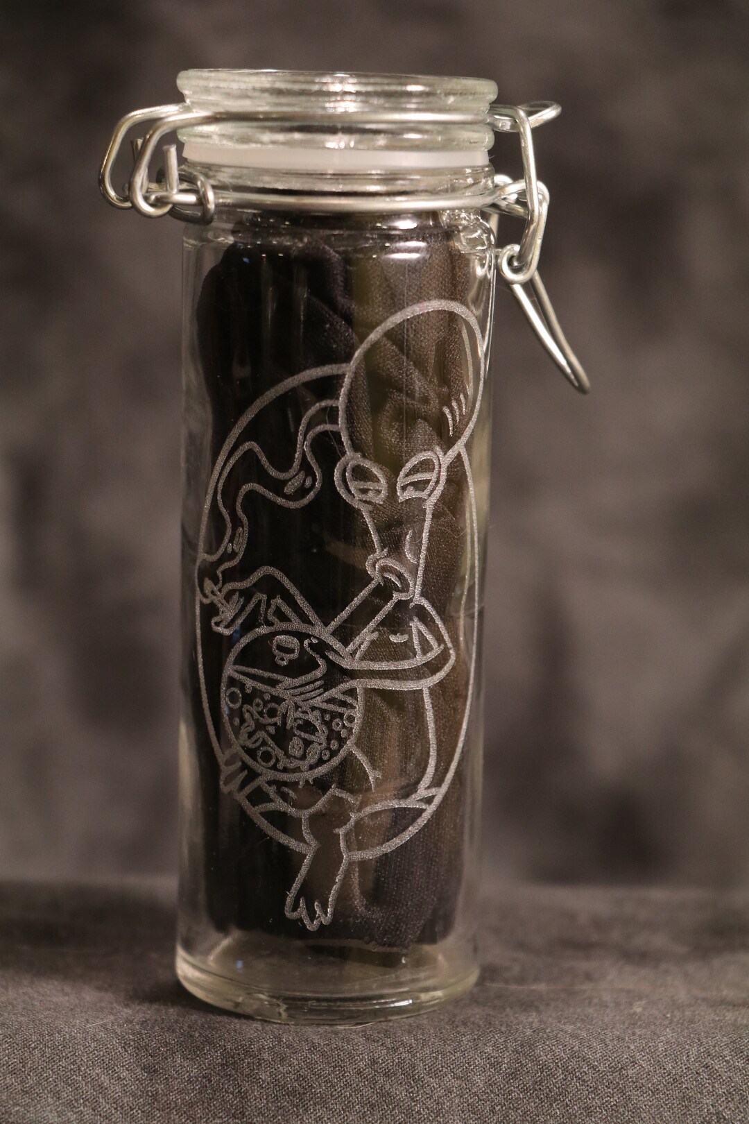 4oz Clamp Stash Jar Alien Smoking - Etsy