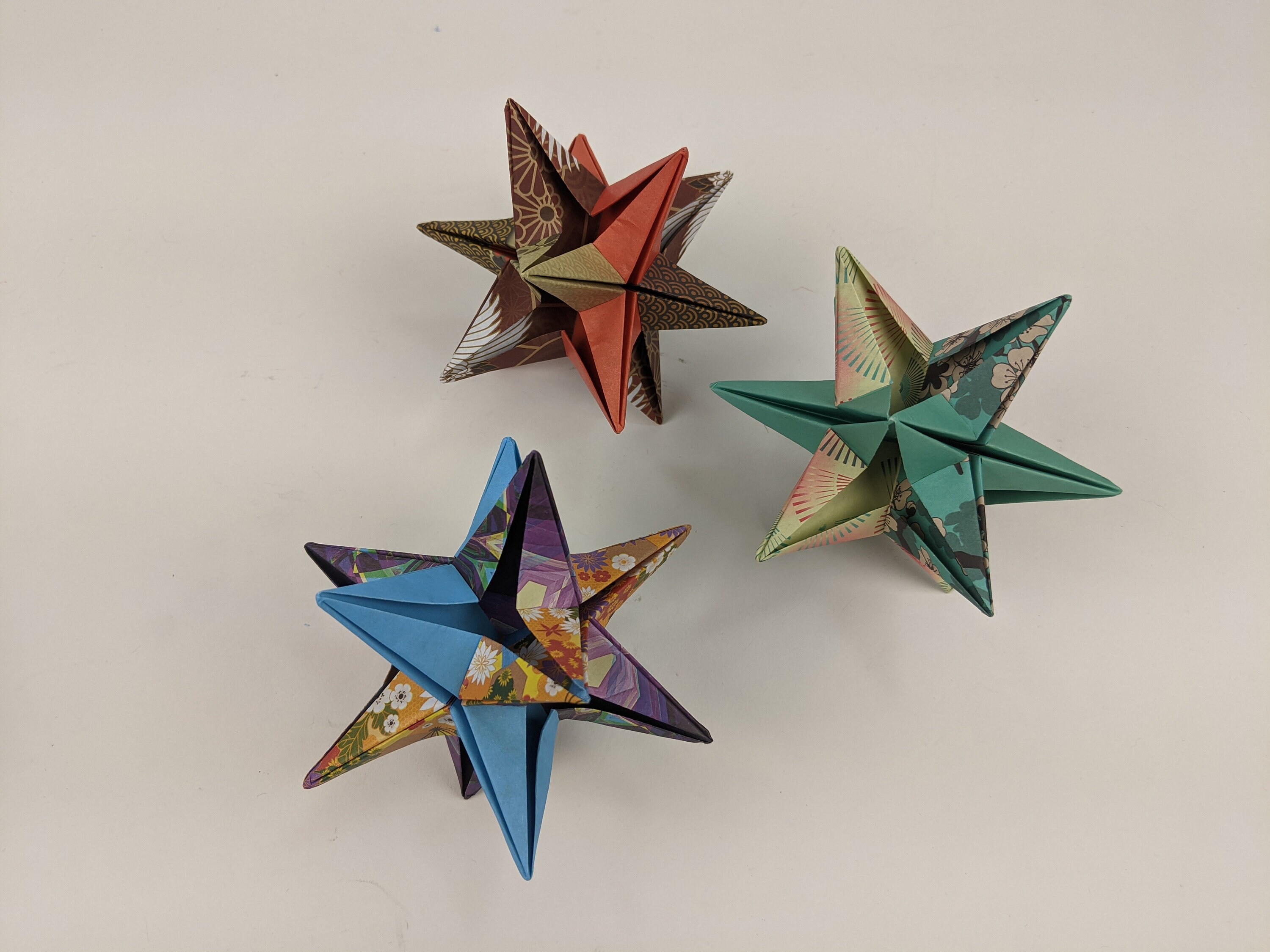 Set of 3 or 5 Origami Stars, Star Decoration Made of Origami Paper ...