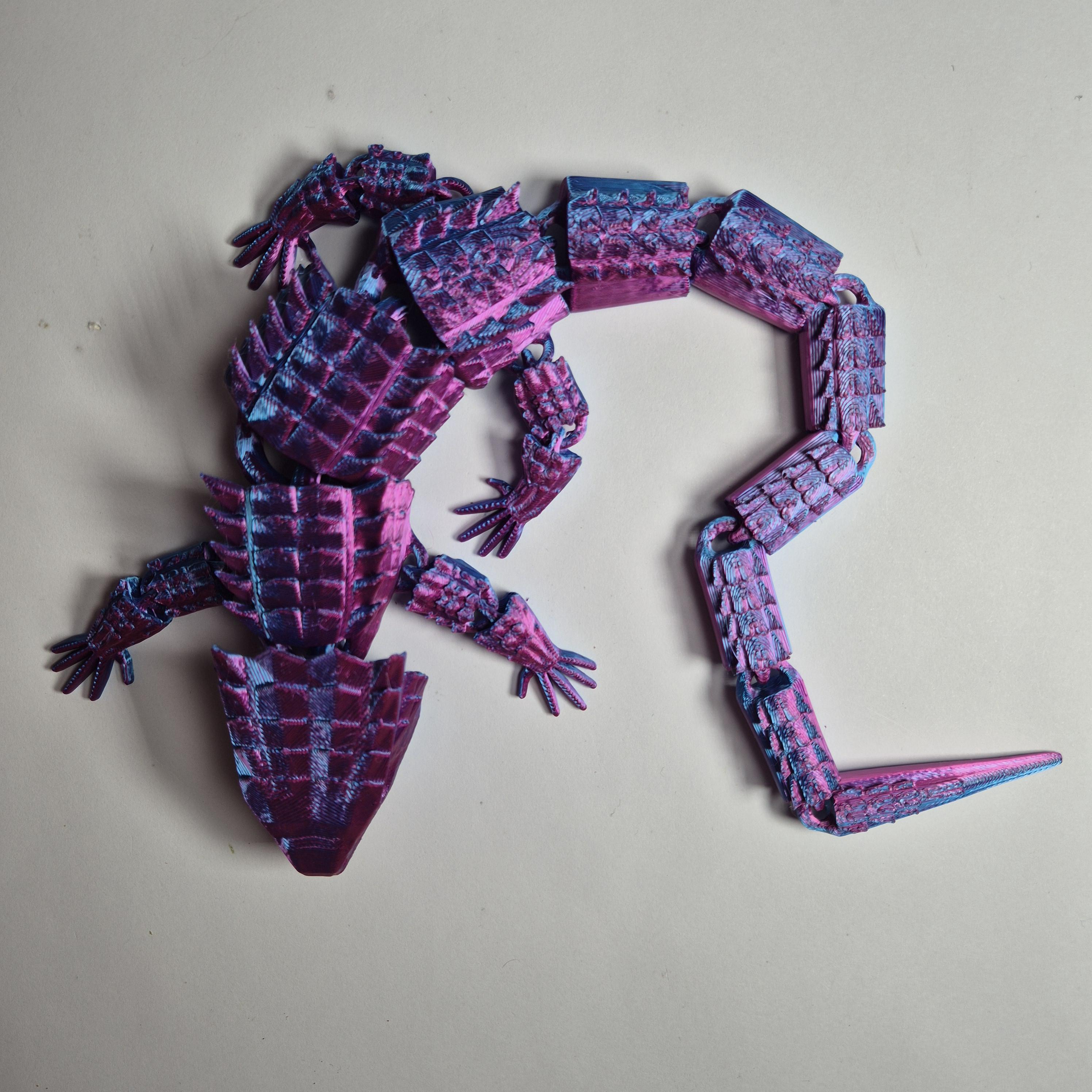 Articulated Crocodile Skink Lizard 3D Print Paperweight Toy Stress ...
