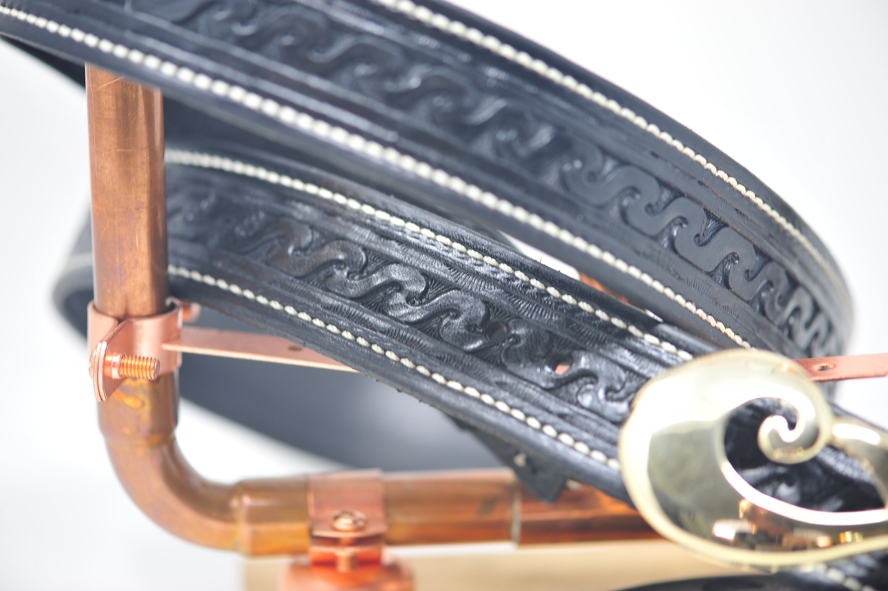 The Surf - 1.5" Wide Leather Belt W/ Duncan Laurie Buckle - Etsy