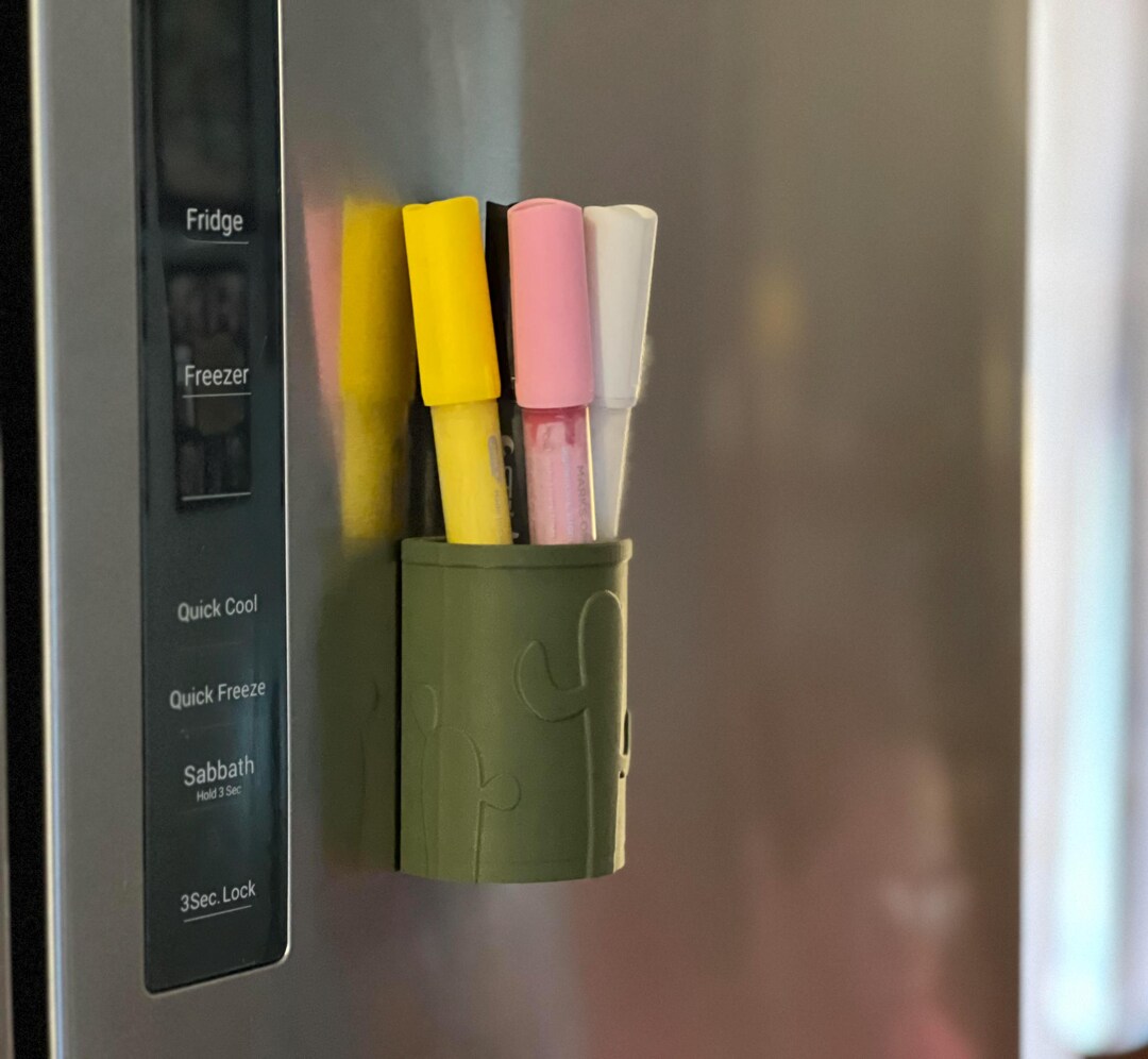 Magnetic Marker & Pen Holder – Fridge or Wall Mount for Calendars ...