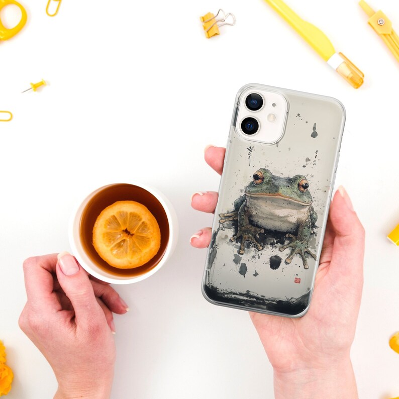 Capa de celular em TPU Gel com arte de sapo de Hoji Matsumoto - Etsy ...