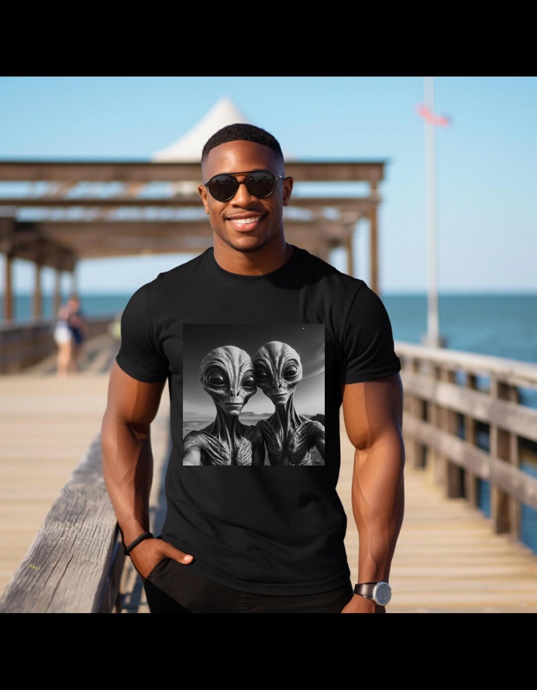 Alien Selfie Unisex Tee, Alien on Earth UFO Abduction Shirt, We Love ...
