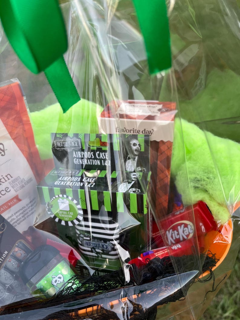 Beetlejuice Themed Boo Basket - Etsy