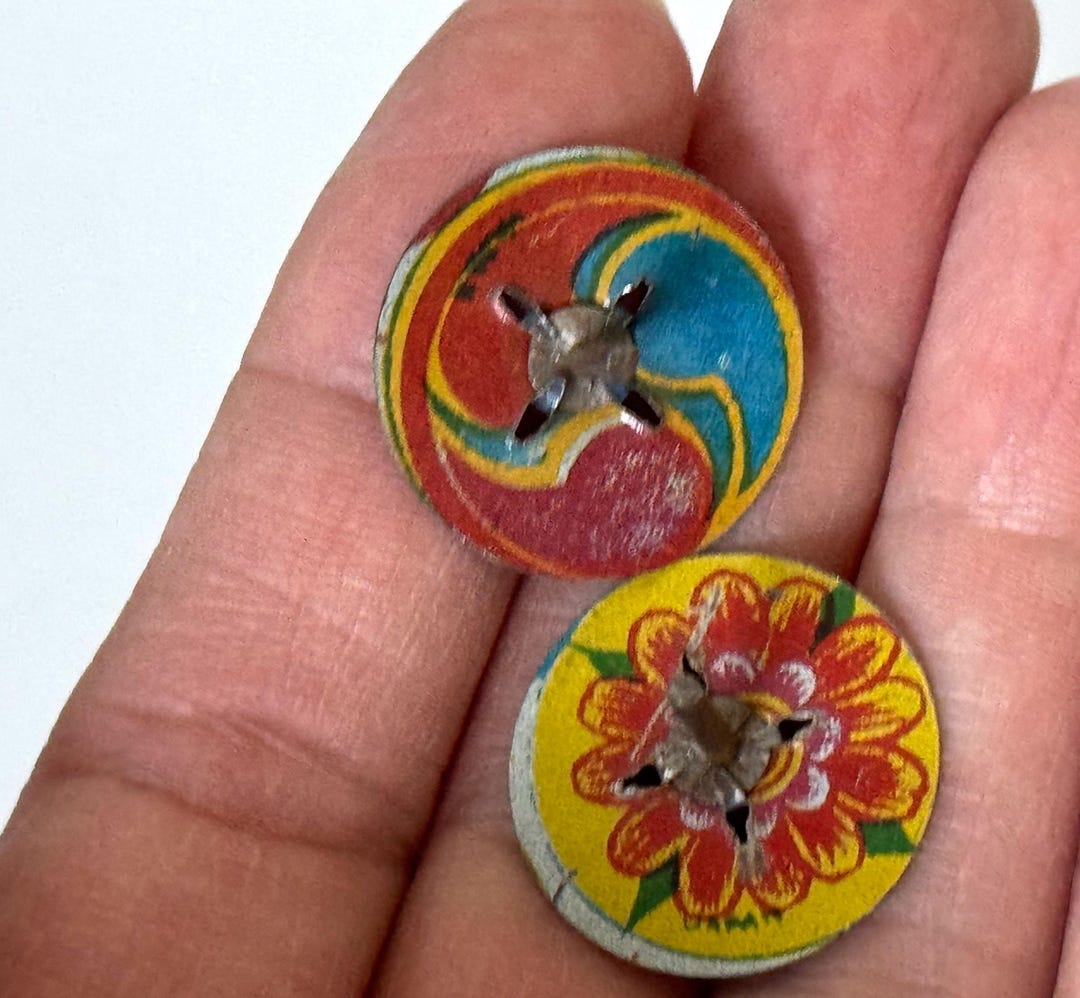 Vintage Tin Tops Japan Japanese Metal Litho Tiny Toy Party Favor ...