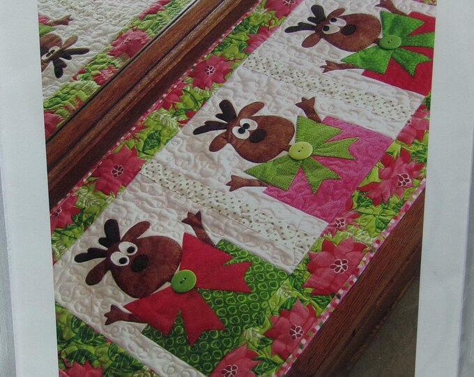 Santa's Helpers Table Runner 547 From Cleo and Me, 18.5 X 38 - Etsy
