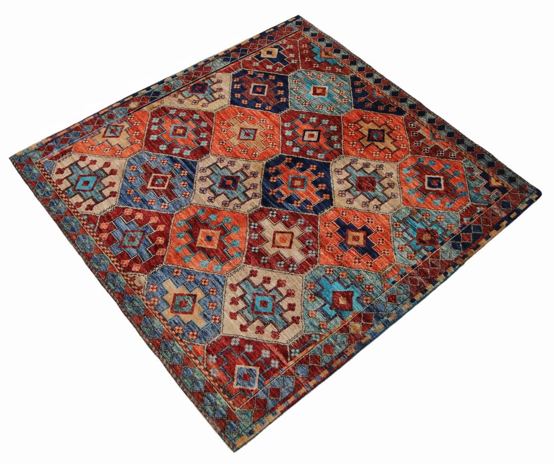 Modern Square Area Rug 5x5 Feet Stylish and Versatile for Living Rooms ...