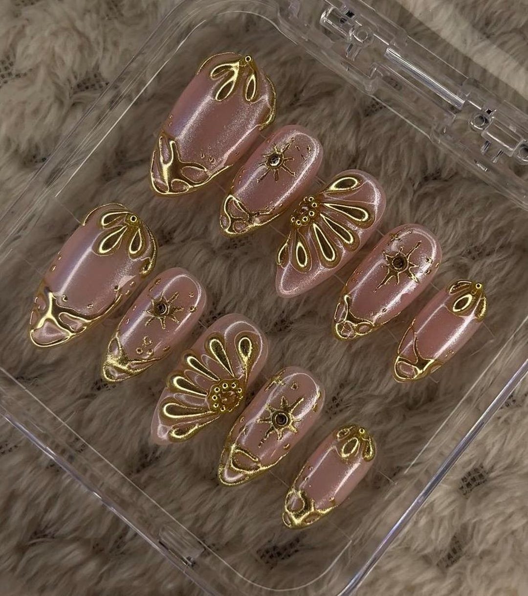 Pink & Gold 3D Press-on Nails | Elegant Floral and Baroque Design - Etsy