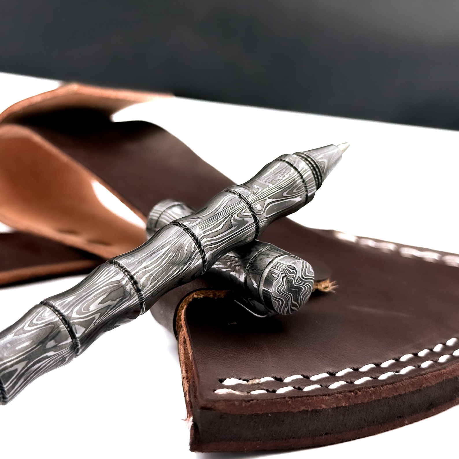 Handmade Damascus Pen, Hand Forged Damascus Steel Ballpoint With Screw ...